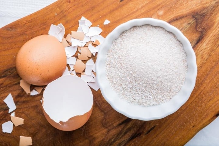 15 Brilliant Uses For Eggshells In The Home & Garden + How To Eat Them