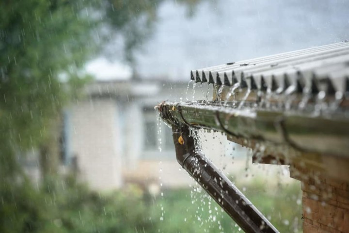 How to Set Up a Rainwater Collection System & 8 DIY Ideas