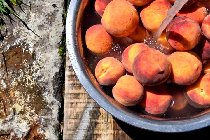 Canning Peaches In Light Syrup: Step-by-Step with Photos