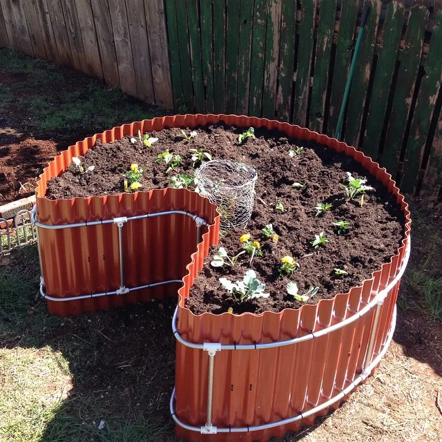 How To Make A Keyhole Garden: The Ultimate Raised Bed