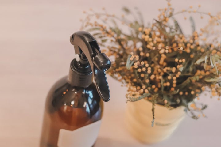 8 DIY Natural Cleaning Products For The Entire Home