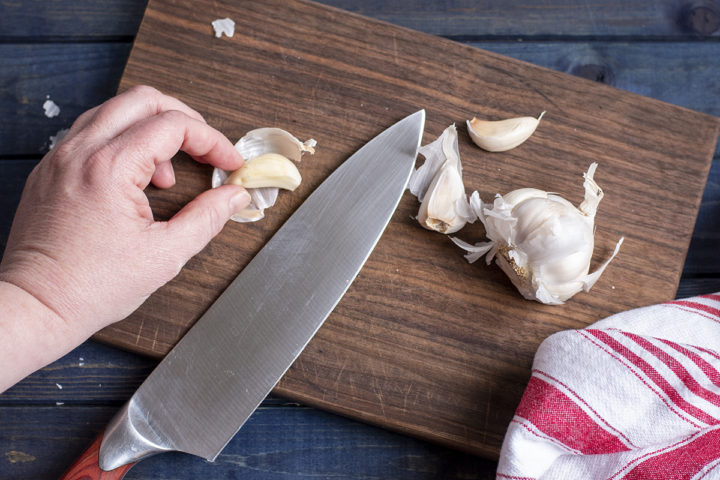 I Tested 6 Popular Garlic Peeling Hacks - See How They Stack Up