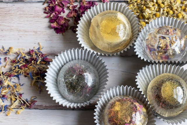How to Make Tea Bombs - A Beautiful & Impressive Gift Idea