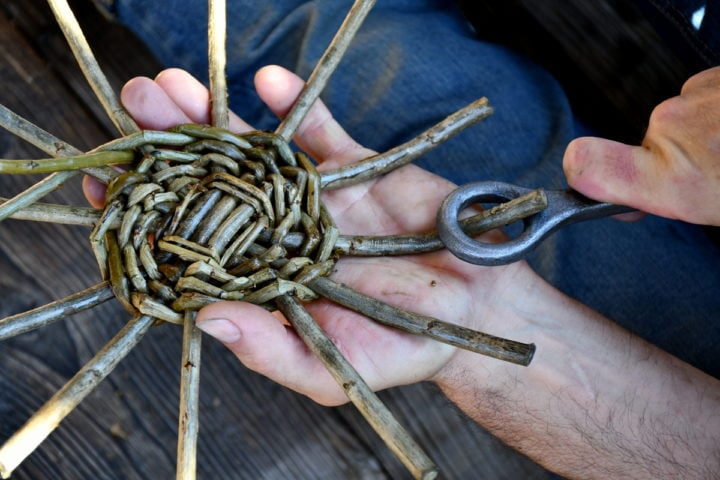 How To Create a Beautiful and Practical Woven Willow Bird Basket