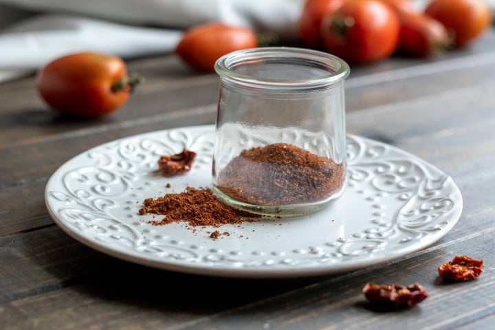 Homemade Tomato Powder & 10 Ways To Use It
