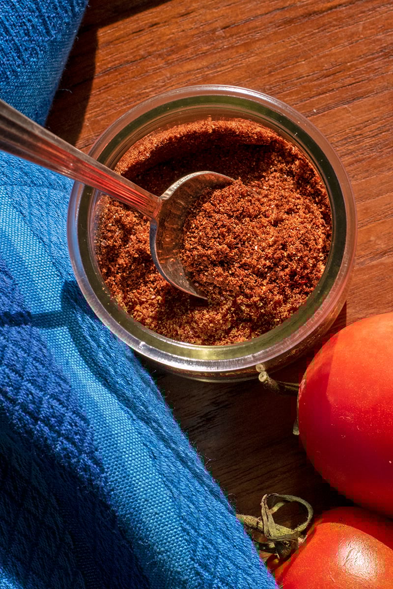 Homemade Tomato Powder & 10 Ways To Use It