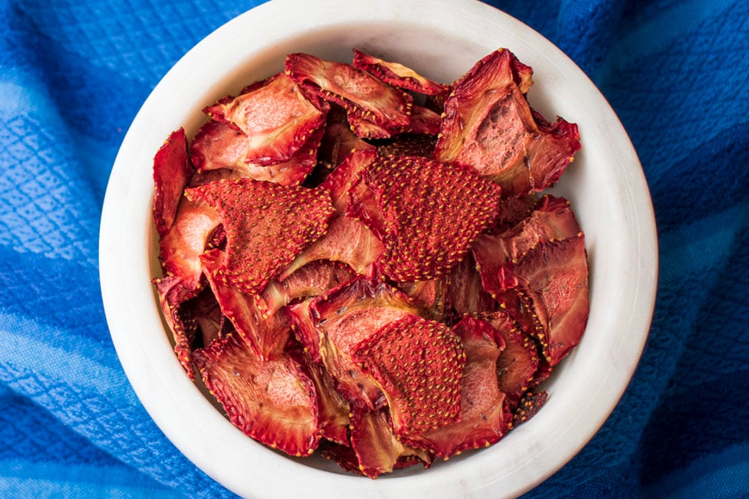 Super Easy DIY Strawberry Powder & 7 Ways To Use It
