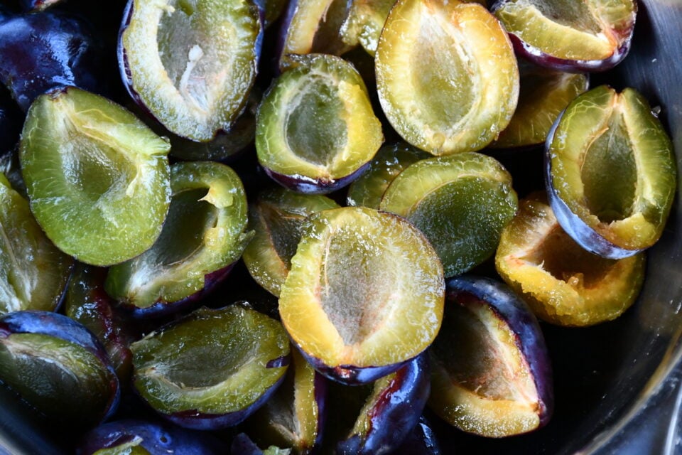 Easy Spiced Pickled Plums