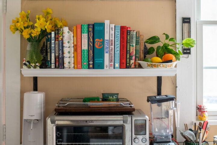 Keep Fresh-Cut Daffodils Looking Beautiful For A Week Or More